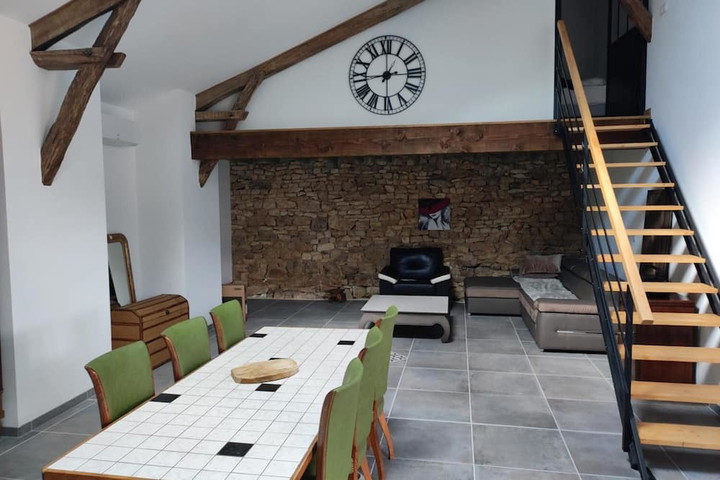 La Tourterelle  Sfeervolle Gerenoveerde Schuur In Het Hart Van De Quercy - Saint-Antonin-Noble-Val