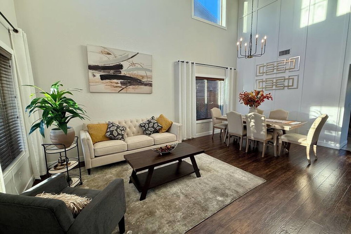 Gilbert Oasis 4br Pool Home - Queen Creek, AZ