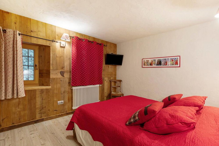 Apartment 'La Remisa' With Shared Terrace, Shared Garden And Wi-fi - Cogne
