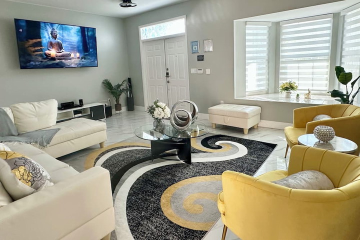 Paradise Miami Home - Kendall, FL