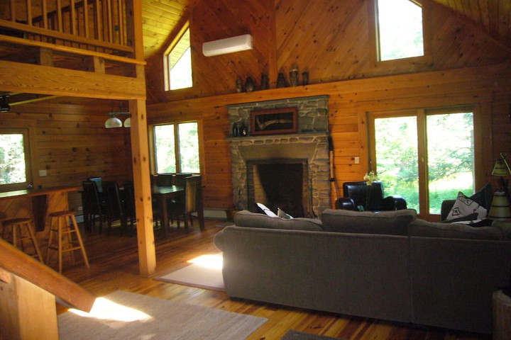 Perfect Dream Log House On Creek With Waterfalls, Shorter Stay For Friends - Phoenicia, NY