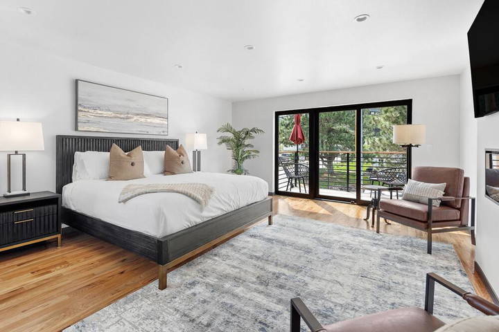 Luxury King Studio Downtown Main Street - Mount Rushmore National Memorial
