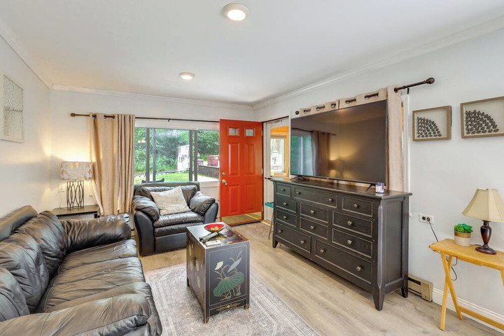 Home With Water Access: Close To Saratoga - Clifton Park, NY