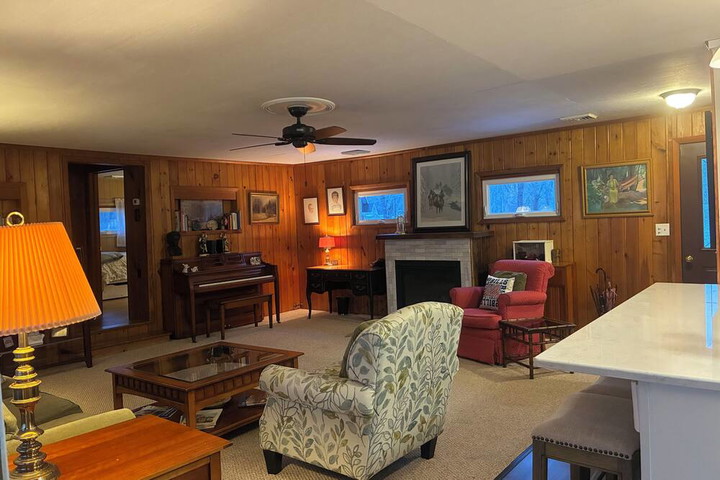 Lakefront 2-bedroom Home With Dock And Ac, Minutes From Chautauqua, Sleeps 6 - Chautauqua, NY