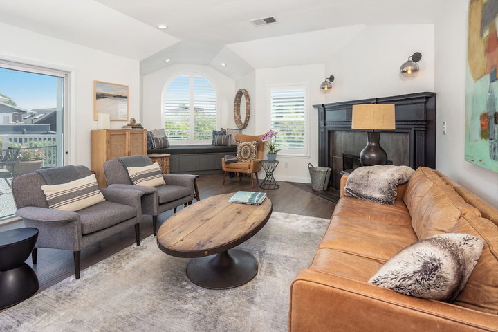 Luxury Living At The Beach - Corte Madera, CA