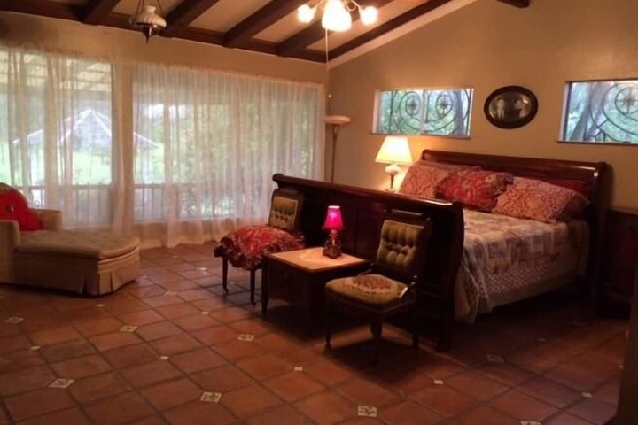 The River House Retreat - San Marcos, TX