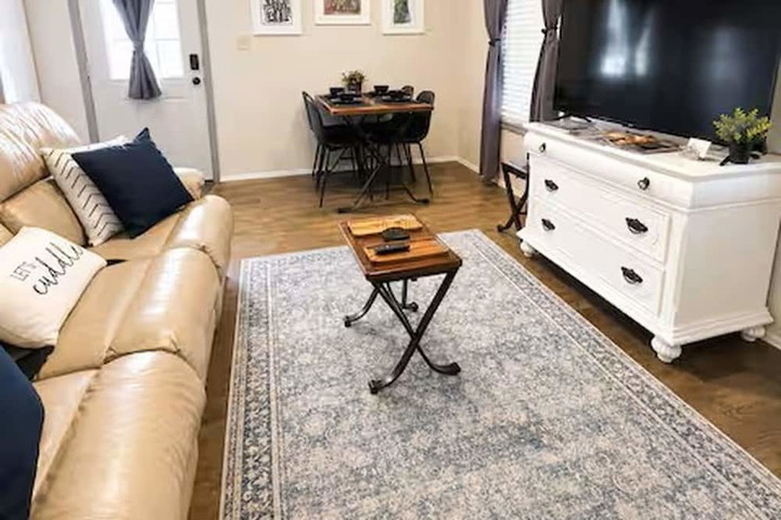Hidden Gem Quiet 2br Guest House Near Downtown With King Beds, Kitchen & Patio - Natchitoches, LA