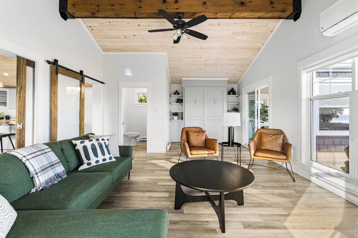 Premium Oceanfront Cottage Near Shediac | Modern Comforts & Stunning Views - New Brunswick