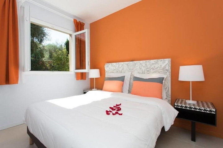 Spacious 2br Flat With 2 Bathrooms & Full Kitchen | Near Local Tennis Courts - Mandelieu-la-Napoule