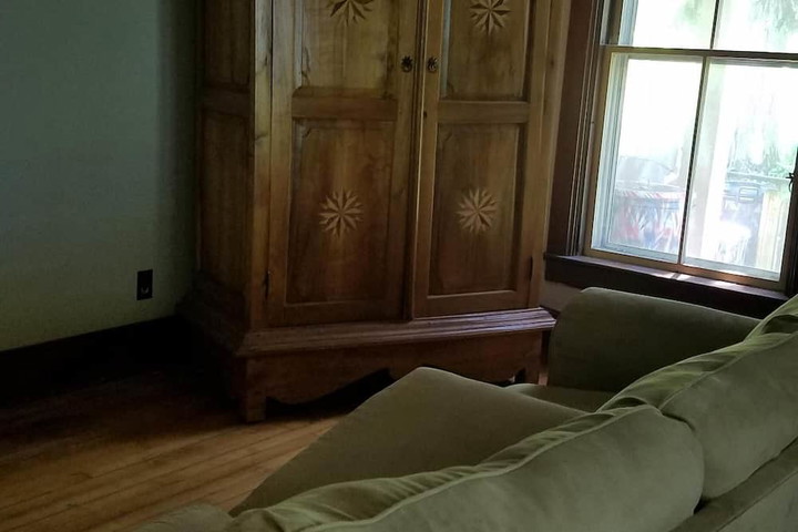 Historic 1888 3 Bath 4 Bedroom 11ppl.  Farmhouse W/great Views 15 Min. From Midd - Middlebury, VT