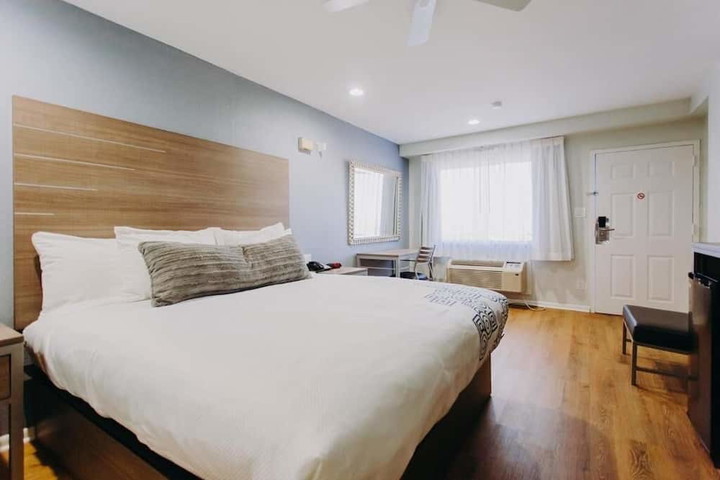Steps Away From Kemah Boardwalk: Couple Stay With Easy Access To Route 146 - Kemah, TX