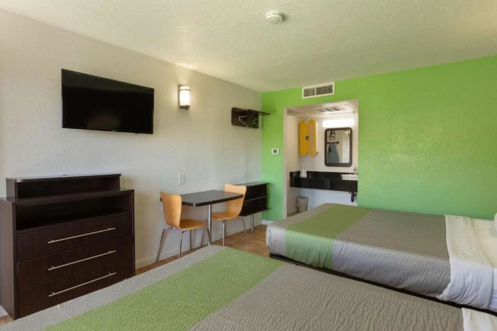 2 Queen Beds | Suite, Non-smoking, Kitchen - Barstow, CA