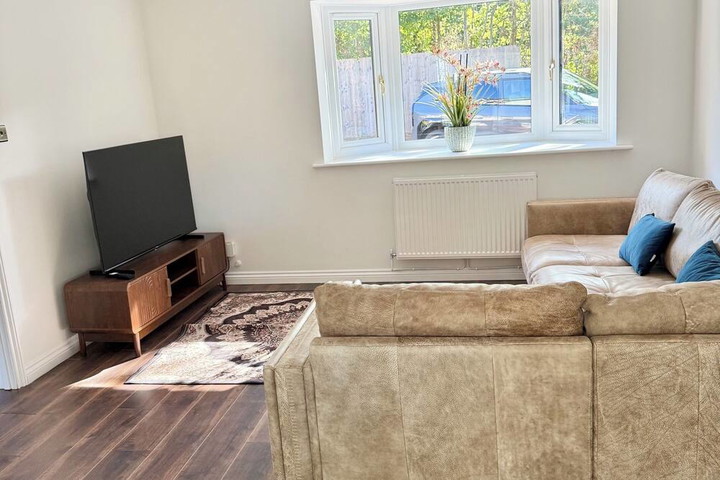 Blorenge View House-modern Spacious 3-bedroom Detached | Private Free Parking - Abergavenny