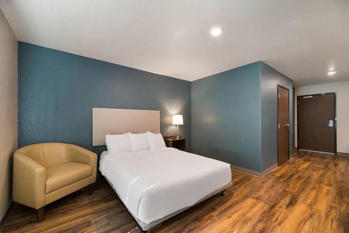 3 Rockledge Rooms With Kitchen + Pet-friendly Near Cocoa Beach & Local Parks - Cocoa, FL