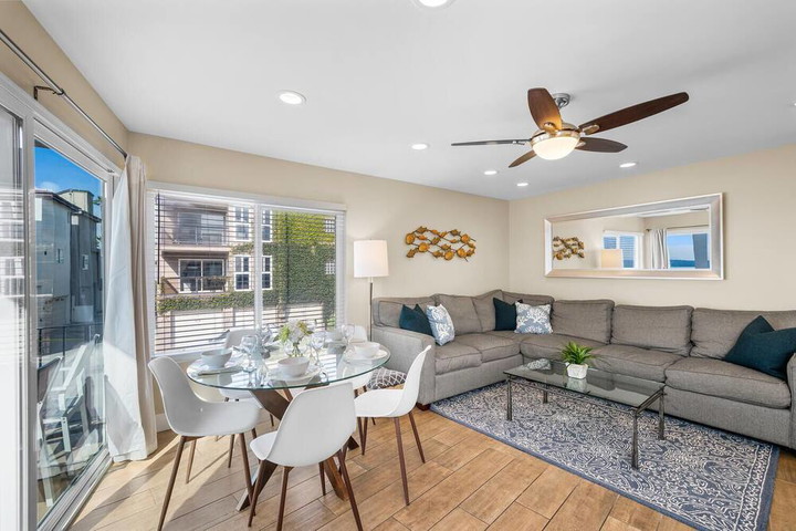 Oceanview + Steps To Beach + Ac + Parking! - Newport Beach