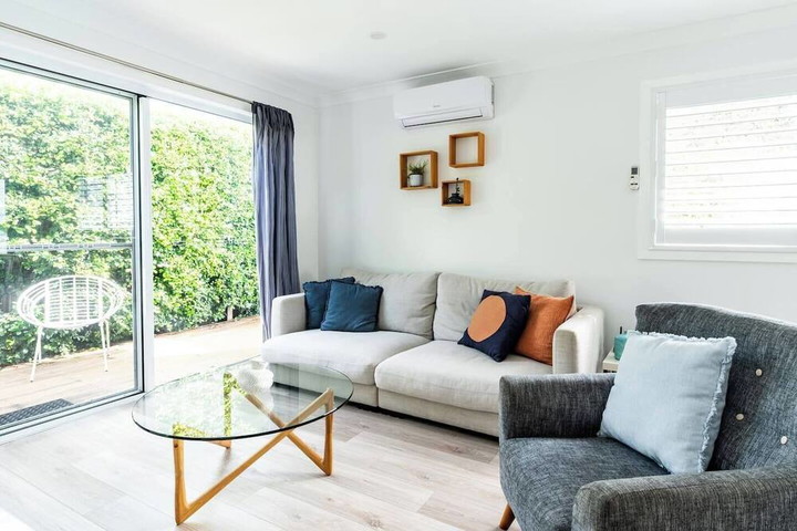 A Chic Coastal Hideaway At Toowoon Bay Beach - The Entrance