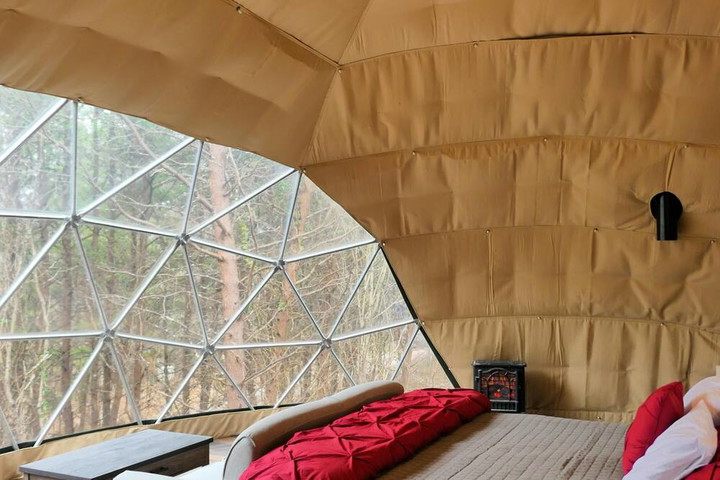 Géodôme Garnet : Escapade Romantique à Hocking Hills Avec Lit King Et Petit Déjeuner Offert - Ohio