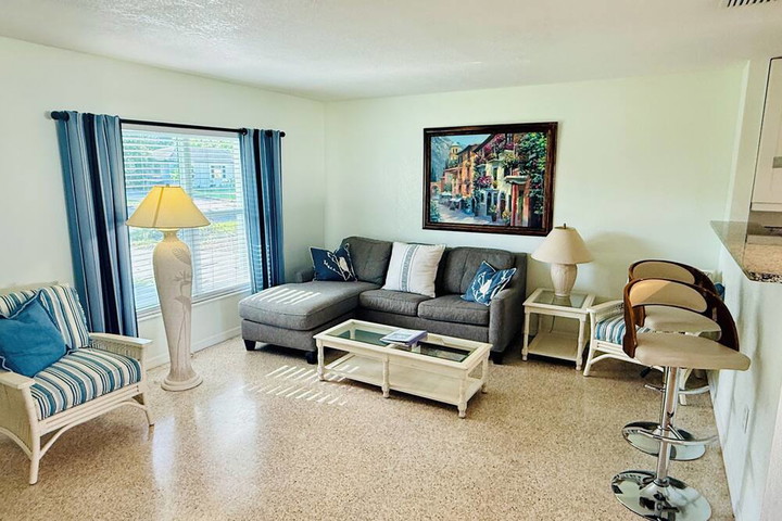 Private Heated Pool House 6 Miles From The Beach - Bradenton, FL
