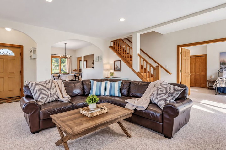 Pentwater Marina Cottage Walk To Downtown And Beach - Pentwater, MI