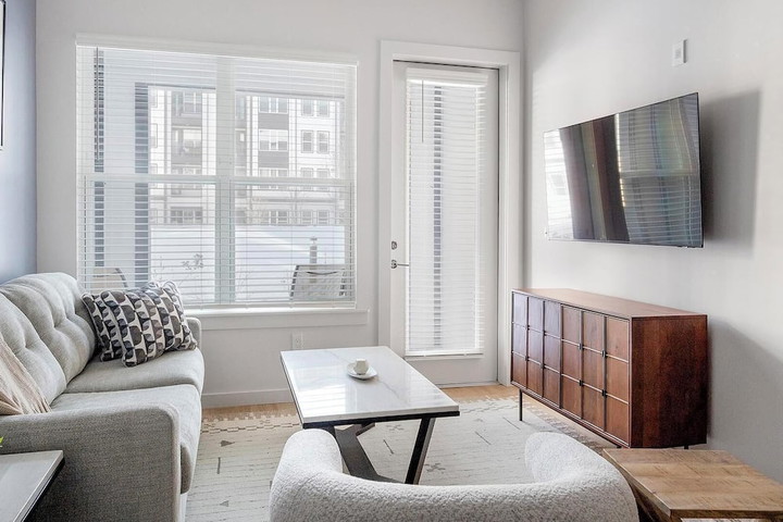 Landing | Stylish 1bd, Clubhouse, Gym - Little Rock