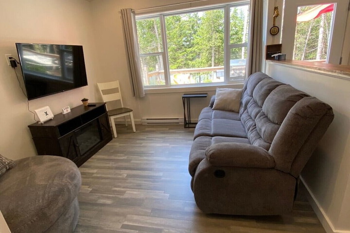 Compass Cove Cottage With Private Hot Tub - New Brunswick
