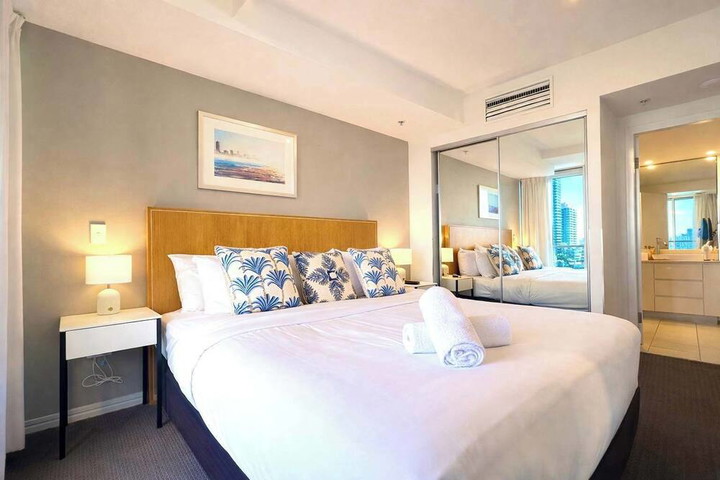H Residence L19 Ocean View 2br - Gold Coast