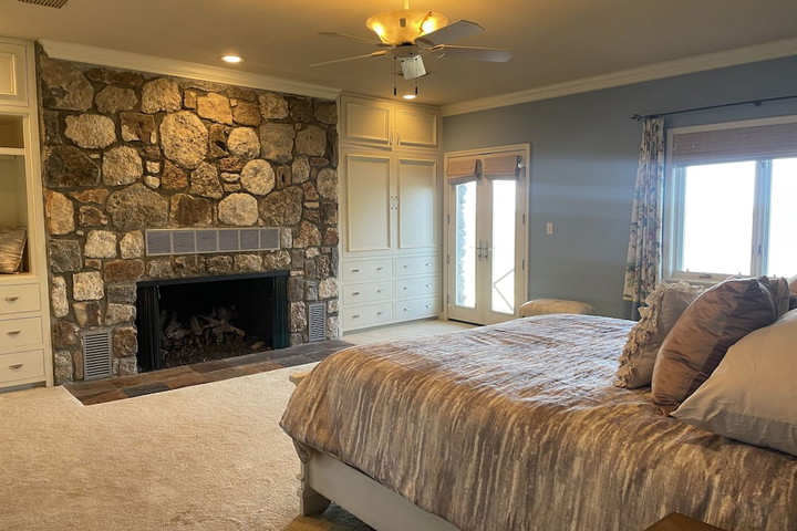 Grand Lake @ Stony Point Gated Resort - The Lodge, Lakehouse And 4 Cabins - Oklahoma