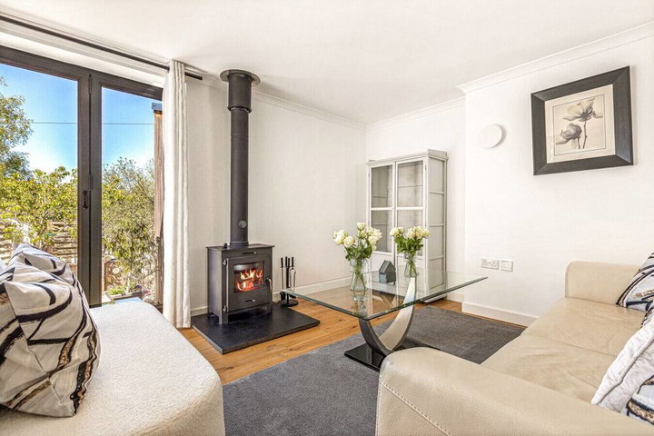 Pear Tree Cottage - Pet Friendly - Henley-on-Thames