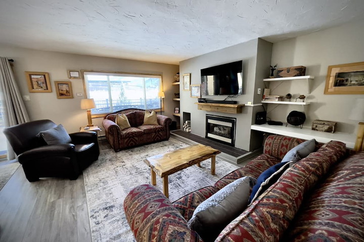 Escape To Vail! Lionshead Condo With Huge Deck!hot Tub, Pool, Wifi, Views! - Vail, CO