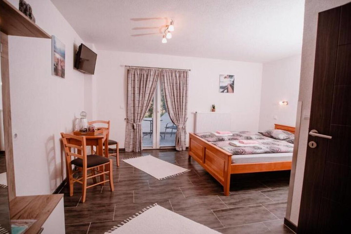 Mountain Serenity Rooms - Double Room With Balcony 3 - Korenica