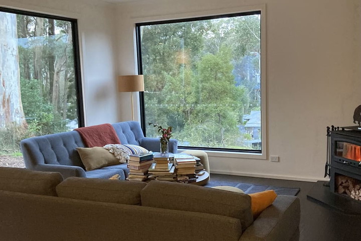Unique Modern, Spacious, Clean Large 3 Bedroom + Study  In Beautiful Blackwood - Greendale