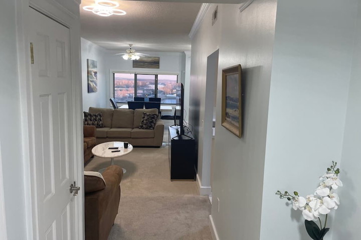 3 Bdrm Condo On The River Downtn Augusta: Security, Parking Garage, Gym & Sauna - Augusta, GA