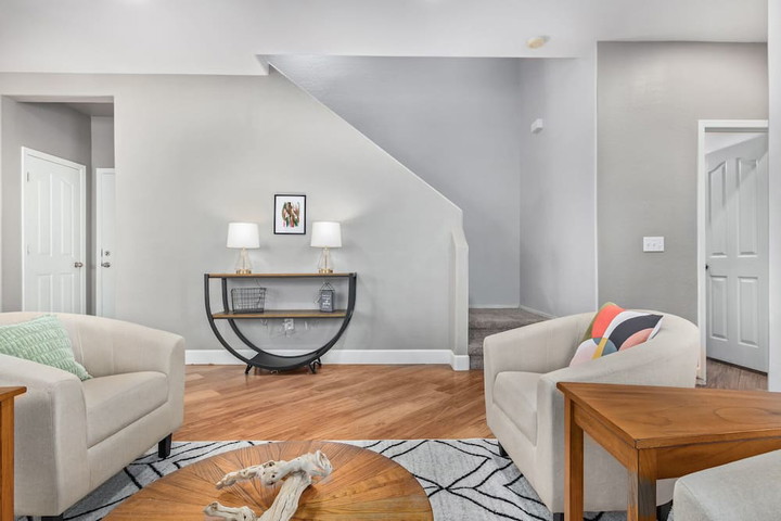 Short Or Longer Stays! Spacious Chic Downtown Retreat W/ Community Pool - Queen Creek, AZ