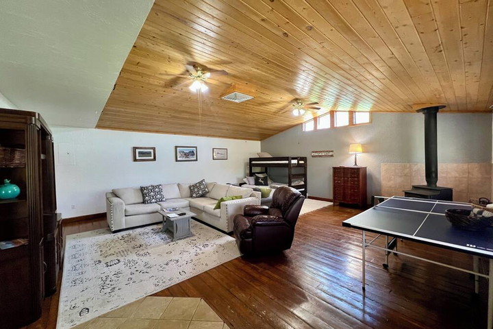 Charming, Pet Friendly Home Close To Area Attractions In Beautiful Cody! - Cody, WY