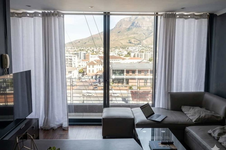 Serene 1-bedroom Apartment In Central Cape Town - Western Cape