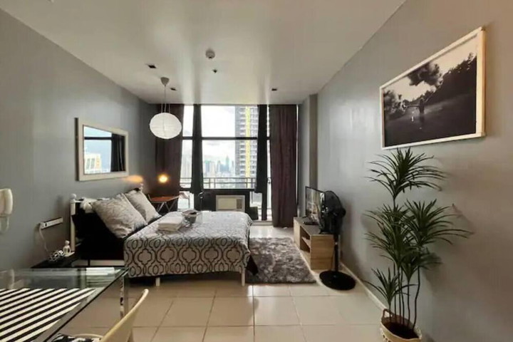 Makati - Sleeps 2 - Pool - Cinema - Gym - Garden - Metro Manila