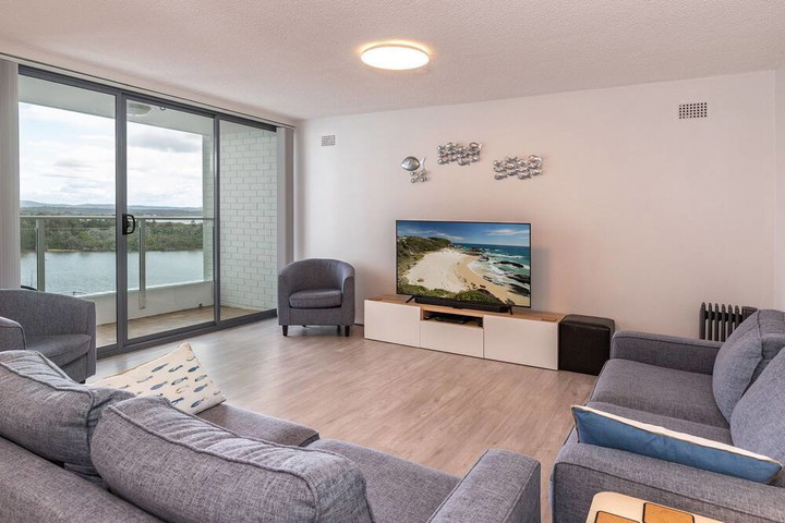Modern One Bedroom Apartment With A Central Location. - Forster