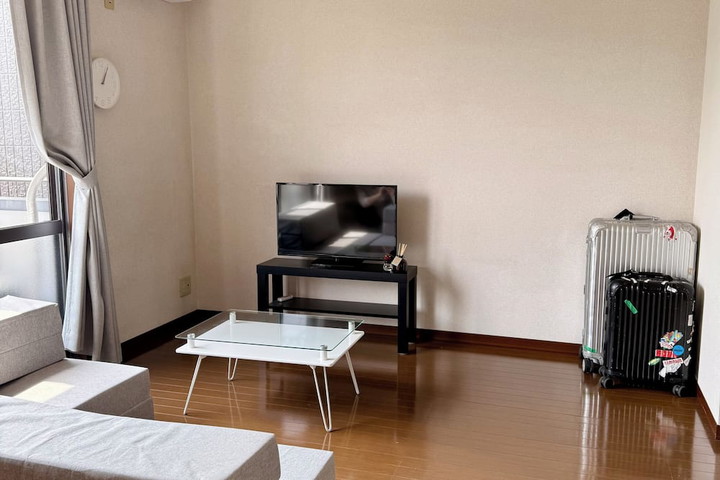 [Newly Opened!!] Conveniently Located Just 3 Stops And 9 Minutes From Okayama Station! Up To 6 People! Free Parking! With A Kitchen And Cooking Utensils, It's Perfect For Long-term Stays! Separate Bath And Toilet! There's Even A Big Park! - Japan