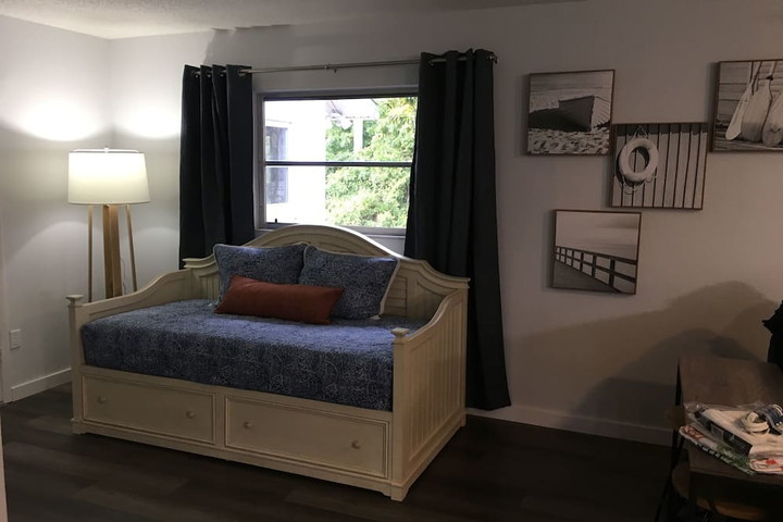 Casa Recientemente Renovada Con Un Hermoso Patio Privado Y Piscina - Venice, FL