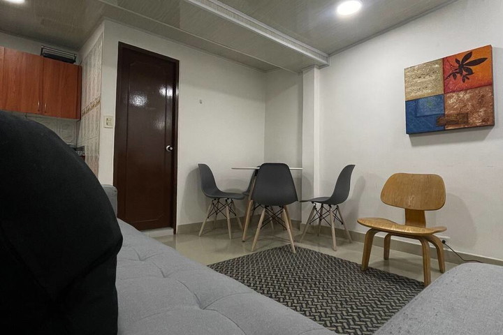 Apartment Near The Airport, Modern Shopping Malls And Entertainment Centers - Bogota