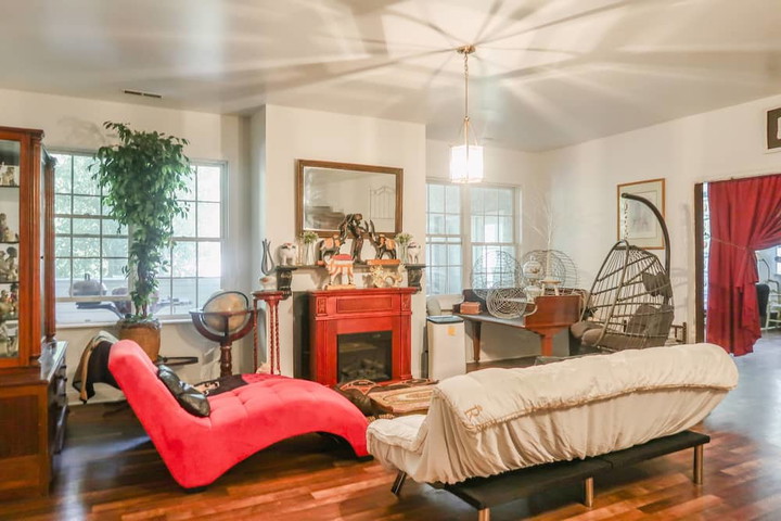 Entire 1st Floor Guest Suite On 50 Acres +Pool+ Tennis - Springfield, TN