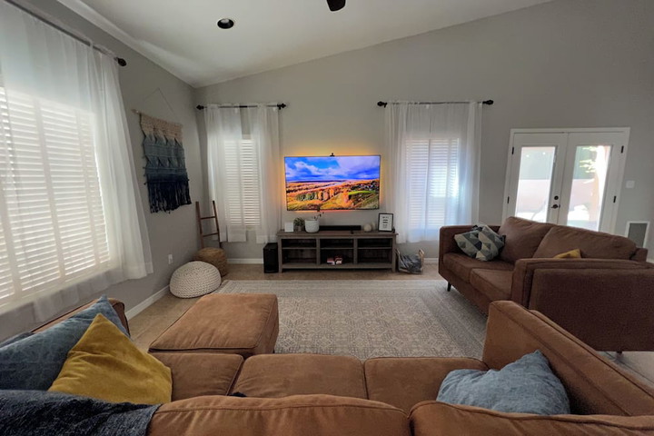 Spacious 4-bedroom House In Charming Carlsbad With Wifi And Ac - Carlsbad, NM