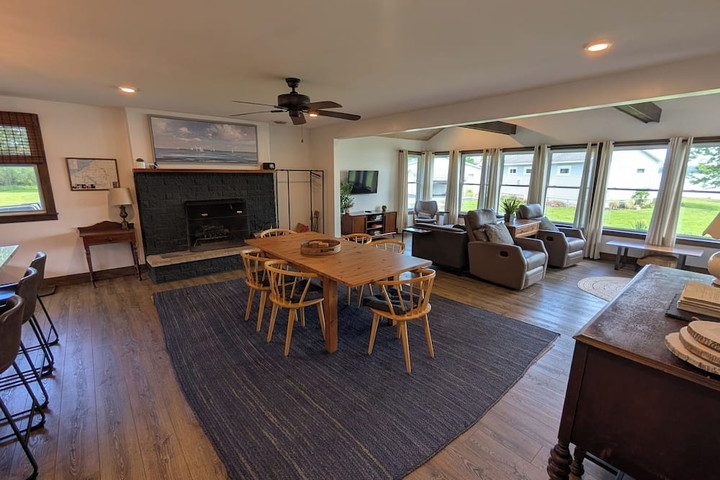 Peaceful Lakefront Cottage - Completely Renovated - Available Year Round! - Chautauqua, NY