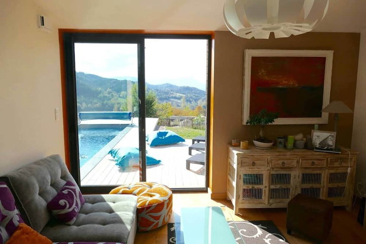 Architect-designed Villa, Breathtaking View, 17-meter Pool - Crest