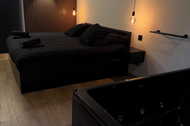 Maisonnette Cosy Et Intimiste à 3min à Pied De La Gare - Belleville