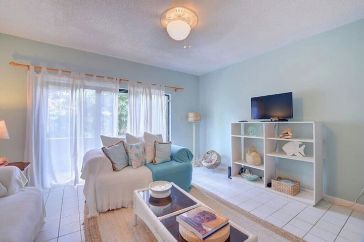 Bright & Sunny 2bd Condo - Near Atlantis And Beach - Nassau