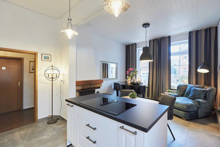 Super Zentral Gelegenes Appartement-zimmer Mit Doppelbett, Kochnische Und Duschb - Borkum
