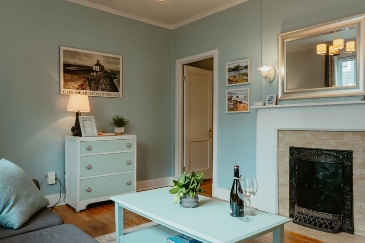 Cozy Townhouse Apartment | Steps To Water St. - Newfoundland and Labrador