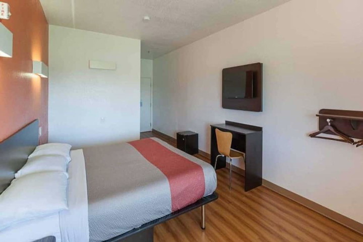 1 King Bed | Non-smoking, Micfridge - Grapevine, TX