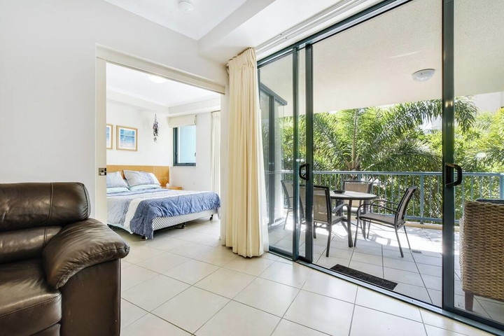 1 Bedroom - Resort Pool And Beach -Oaks Resort - Maroochydore